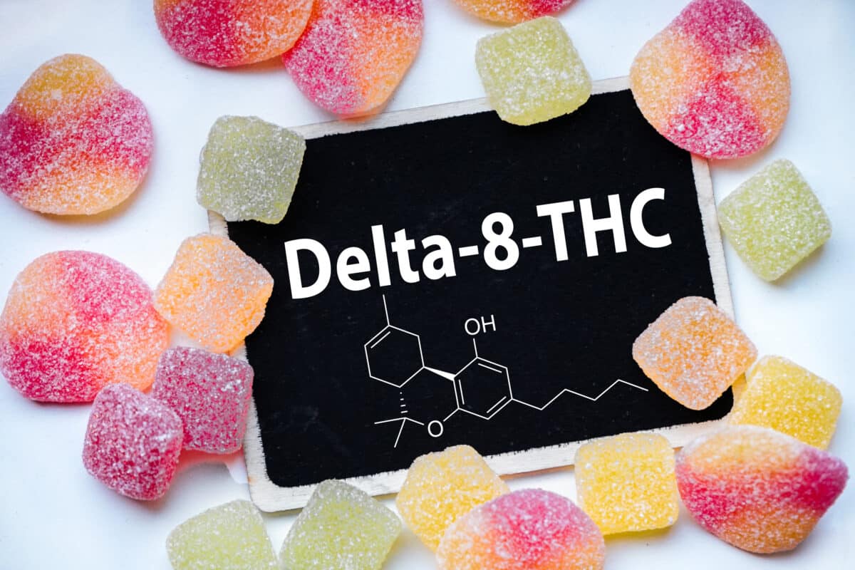 HHC vs. Delta 8 Effects | Difference Between HHC & Delta 8